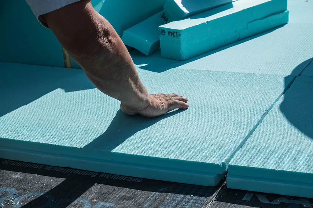 Guide to Commercial Flat Roof Insulation Product Types & R-Values - IKO