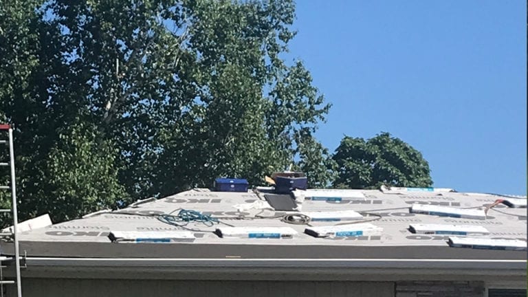 How to Properly Stack Asphalt Shingles on a Pitched Roof – IKO